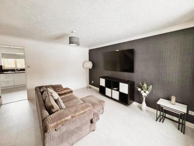 3 bedroom semi detached house for sale in Royd Moor Road, Bradford, West Yorkshire, BD4