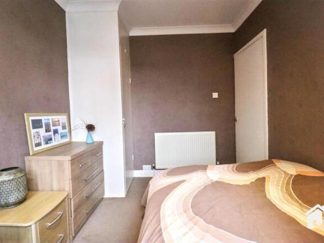 3 bedroom semi detached house for sale in Roydene Crescent, Leicester, LE4