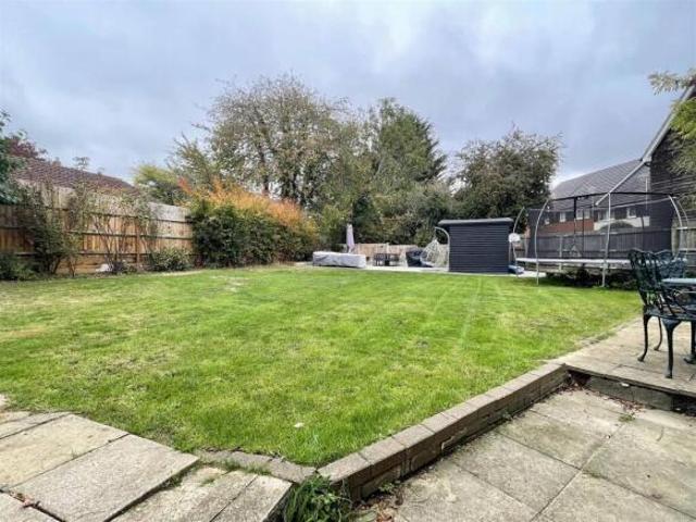 3 bedroom semi detached house for sale in Ruskin Road, Chelmsford, CM2