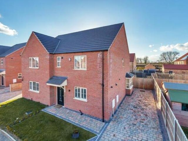 3 Bedroom Semi detached House For Sale In Ruskington, Sleaford