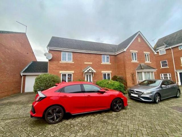 3 bedroom semi detached house for sale in Ruther Close, Peterborough, Cambridgeshire, PE2