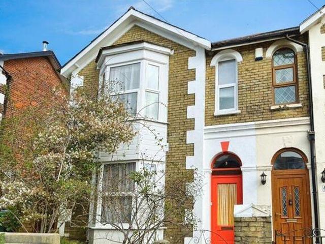 3 Bedroom Semi detached House For Sale In Ryde