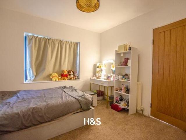 3 bedroom semi detached house for sale in Scott Road, Solihull, B92