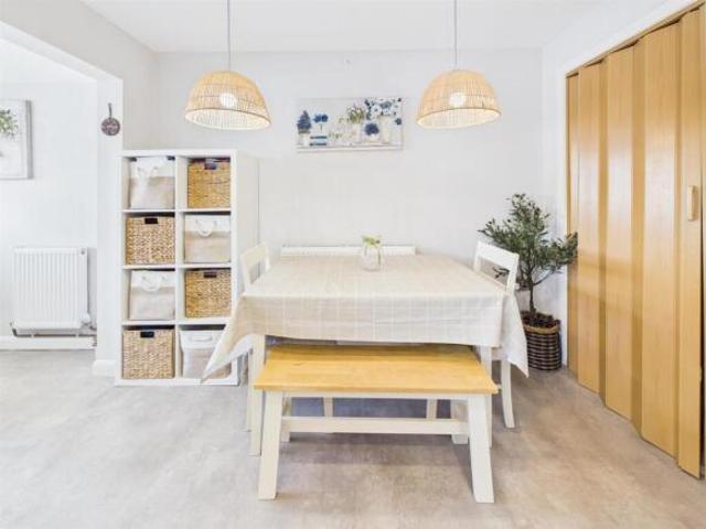 3 bedroom semi detached house for sale in Sandford Way, Tuffley, Gloucester, GL4