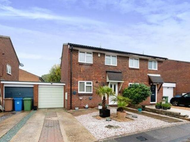 3 Bedroom Semi detached House For Sale In Sandhurst