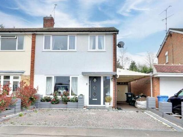3 Bedroom Semi detached House For Sale In Sandhurst, Berkshire