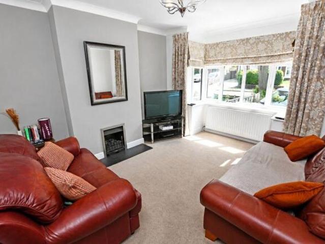 3 bedroom semi detached house for sale in Sandling Lane, Maidstone, ME14