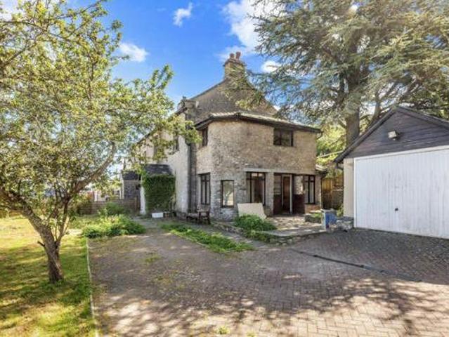 3 Bedroom Semi detached House For Sale In Sandside