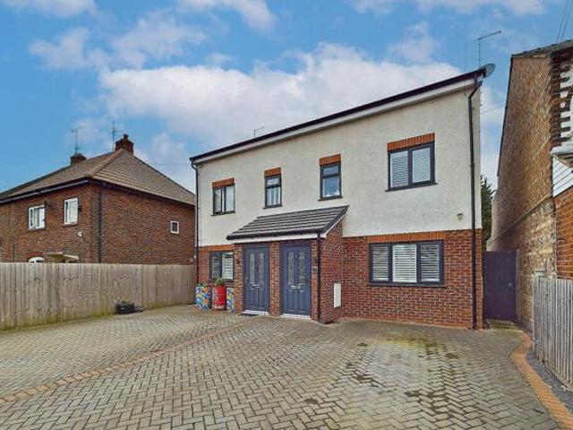 3 Bedroom Semi detached House For Sale In Saltney