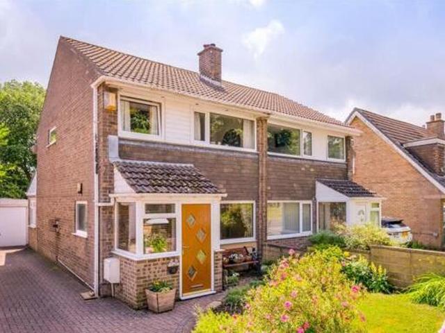 3 Bedroom Semi detached House For Sale In Salendine Nook, Huddersfield