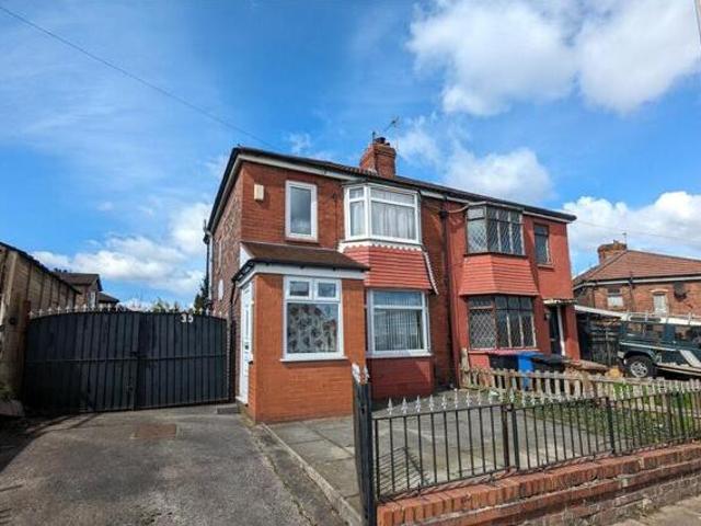3 Bedroom Semi detached House For Sale In Salford, Greater Manchester