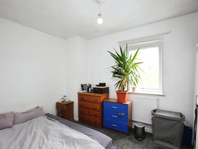 3 bedroom semi detached house for sale in Saxifrage Square, Oxford, OX4