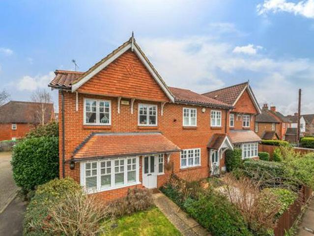 3 Bedroom Semi detached House For Sale In Send, Woking