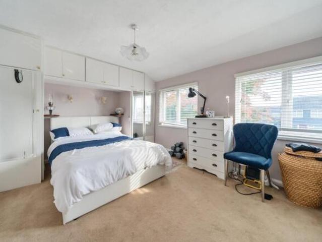 3 bedroom semi detached house for sale in Seacourt Road, Langley, Berkshire, SL3