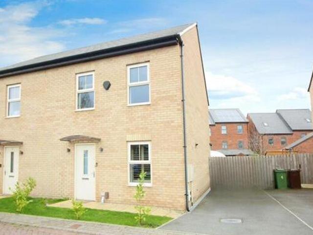 3 Bedroom Semi detached House For Sale In Seacroft