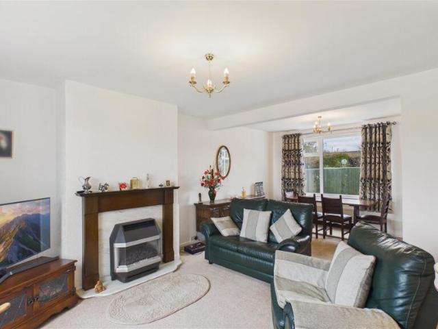 3 bedroom semi detached house for sale in Sevenoaks Drive, Hastings Hill, Sunderland, SR4