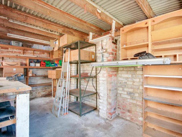 3 bedroom semi detached house for sale in Sholing! No Forward Chain! Garage & Workshop! A Must See!,SO19
