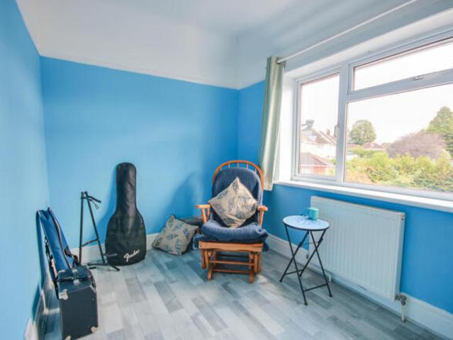 3 bedroom semi detached house for sale in Sholing! Lots Of Parking! Extended! A Must See!,SO19