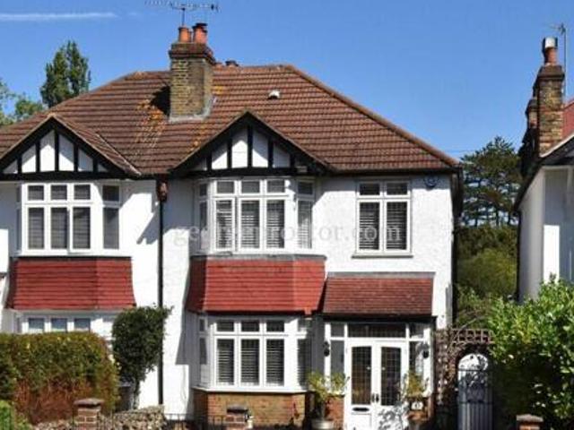 3 Bedroom Semi detached House For Sale In Shortlands, Bromley