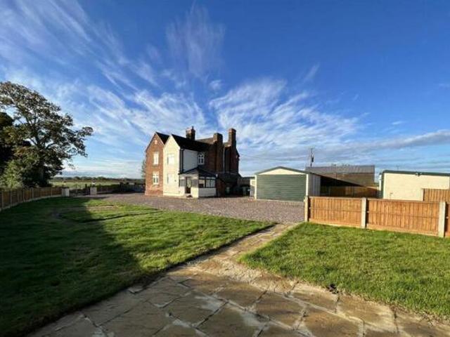 3 Bedroom Semi detached House For Sale In Shawbury
