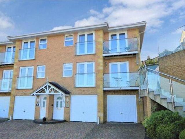 3 Bedroom Semi detached House For Sale In Shanklin