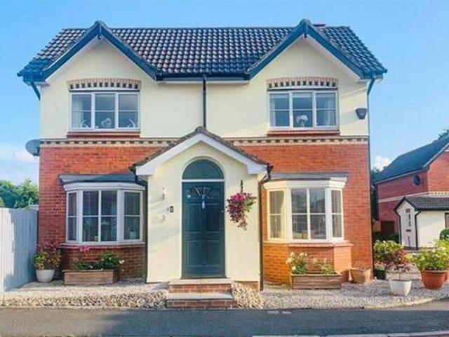 3 Bedroom Semi detached House For Sale In Sharston