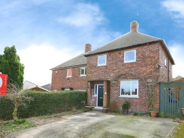 3 Bedroom Semi detached House For Sale In Sheffield, South Yorkshire