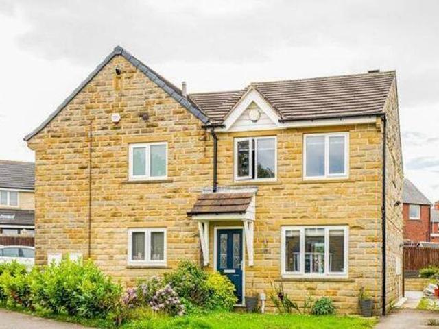 3 Bedroom Semi detached House For Sale In Shelley, Huddersfield