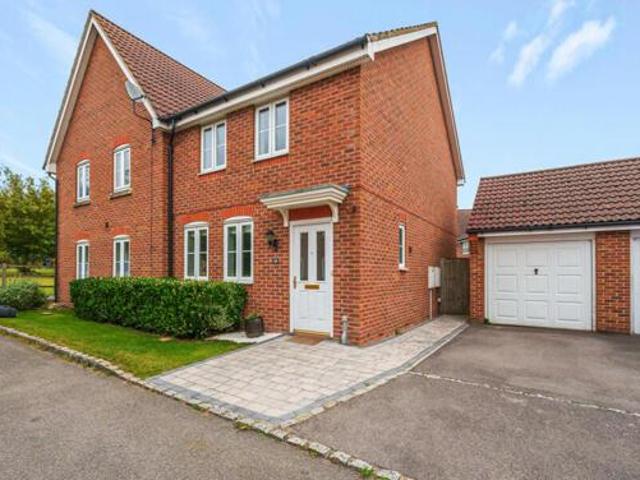 3 Bedroom Semi detached House For Sale In Shinfield