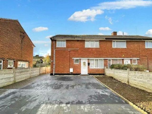 3 Bedroom Semi detached House For Sale In Shirebrook, Nottinghamshire