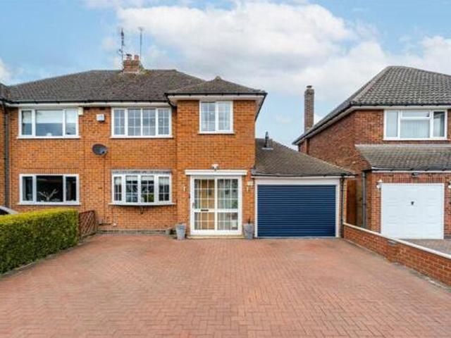 3 Bedroom Semi detached House For Sale In Shirley