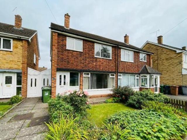 3 Bedroom Semi detached House For Sale In Shirley