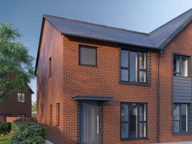 3 Bedroom Semi detached House For Sale In Shirley