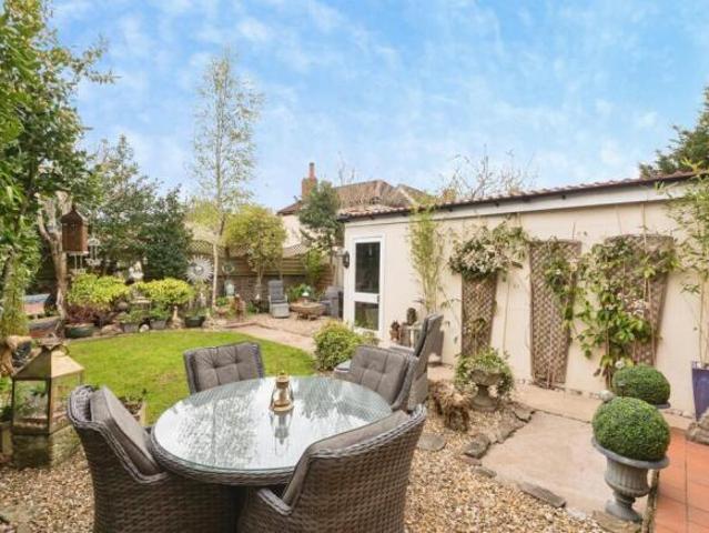 3 bedroom semi detached house for sale in Shrubbery Road, Downend, Bristol, BS16