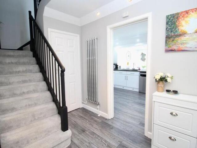 2 bedroom semi detached house for sale in Simon Way, Southampton, SO18