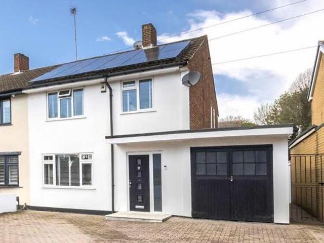 3 Bedroom Semi detached House For Sale In Sidcup