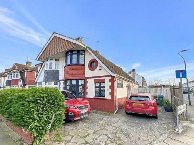 3 Bedroom Semi detached House For Sale In Sidcup, Kent