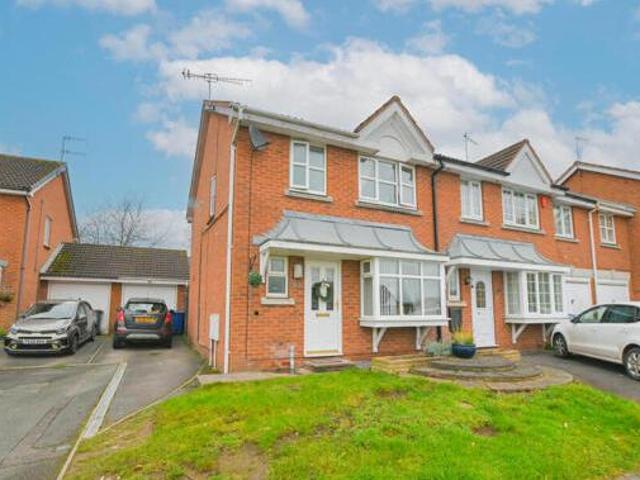 3 Bedroom Semi detached House For Sale In Silverdale