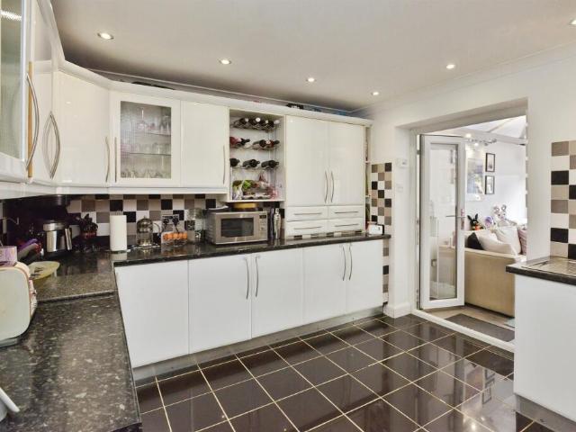 3 bedroom semi detached house for sale in Silicon Court, Shenley Lodge, Milton Keynes, MK5