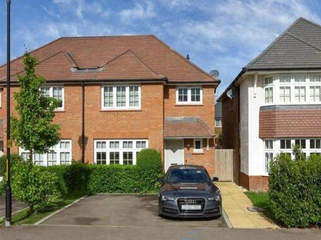 3 Bedroom Semi detached House For Sale In Sittingbourne, Kent