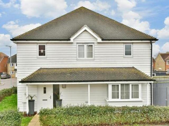 3 Bedroom Semi detached House For Sale In Sittingbourne