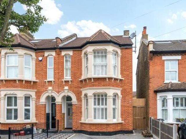 3 Bedroom Semi detached House For Sale In South Woodford, London