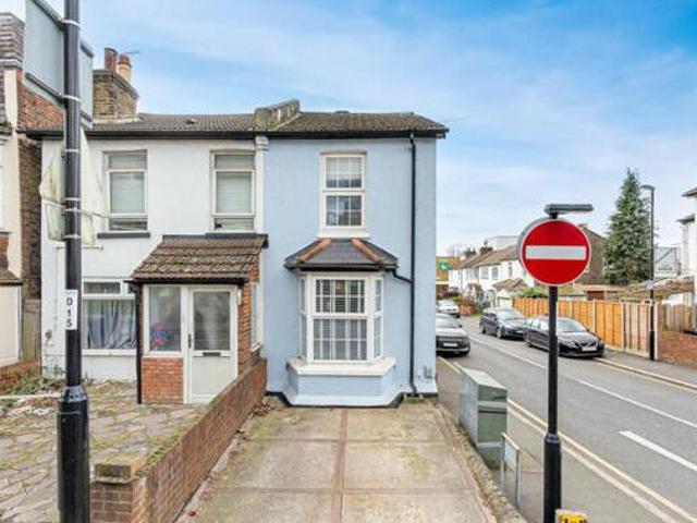 3 Bedroom Semi detached House For Sale In South Croydon