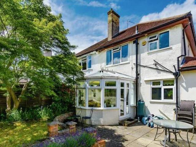 3 Bedroom Semi detached House For Sale In South Croydon