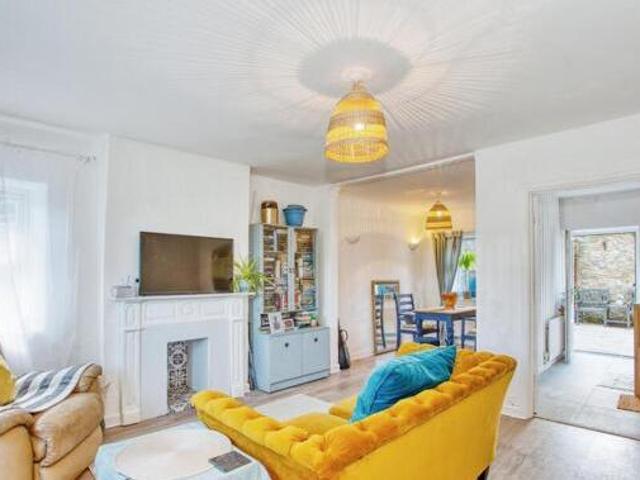3 Bedroom Semi detached House For Sale In South Petherton
