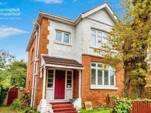 3 Bedroom Semi detached House For Sale In Southampton