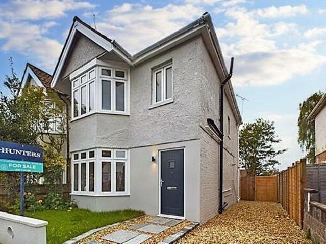 3 Bedroom Semi detached House For Sale In Southampton