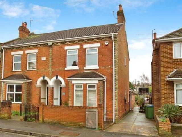 3 Bedroom Semi detached House For Sale In Southampton