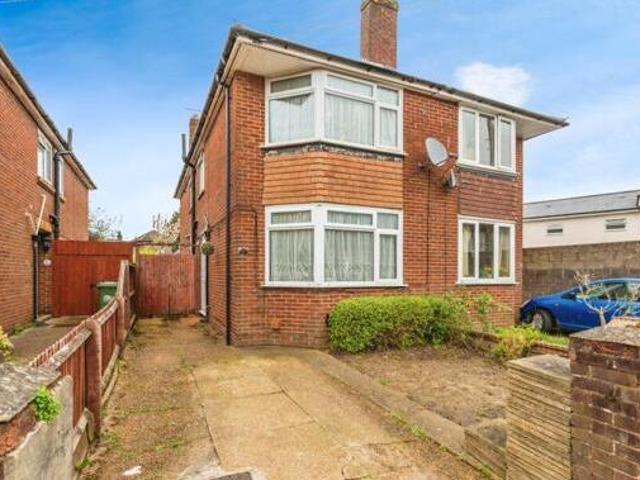 3 Bedroom Semi detached House For Sale In Southampton, Hampshire