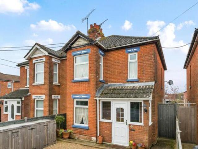 3 Bedroom Semi detached House For Sale In Southampton, Hampshire